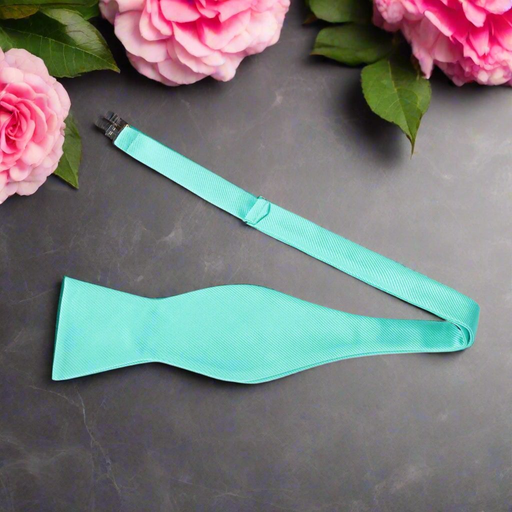 Solid Mint Bow Tie