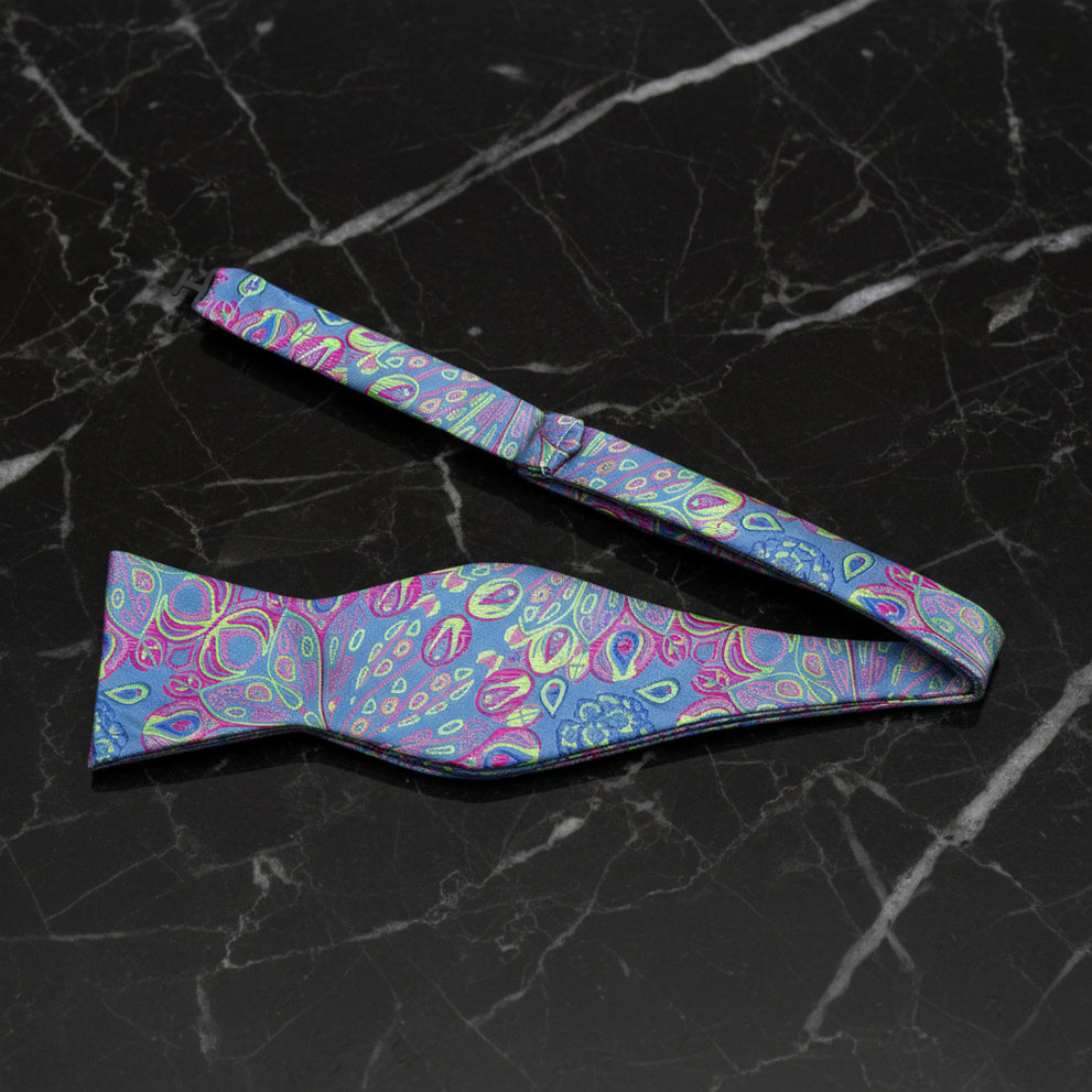 The Distinctive Self Tie Bow Tie