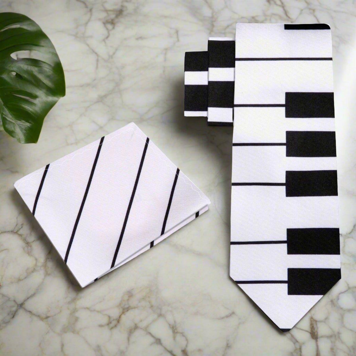 Piano Keyboard Tie